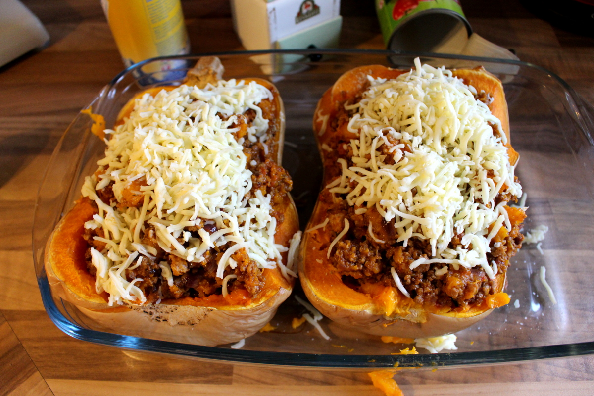 Butternut gefüllt mit Hack – undiversell