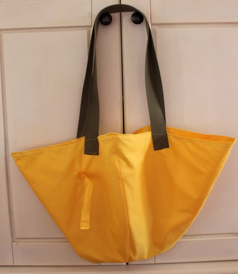 Aus einem Regenschirm wird ein Shopper – undiversell